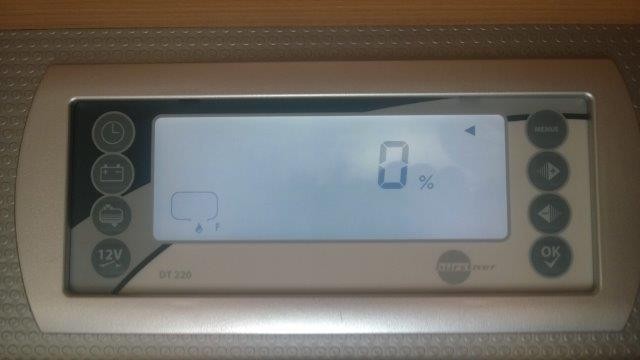 Bürstner ohjauspaneeli Schaudt DT220 (sama paneeli ainakin Dethleffs joku malli